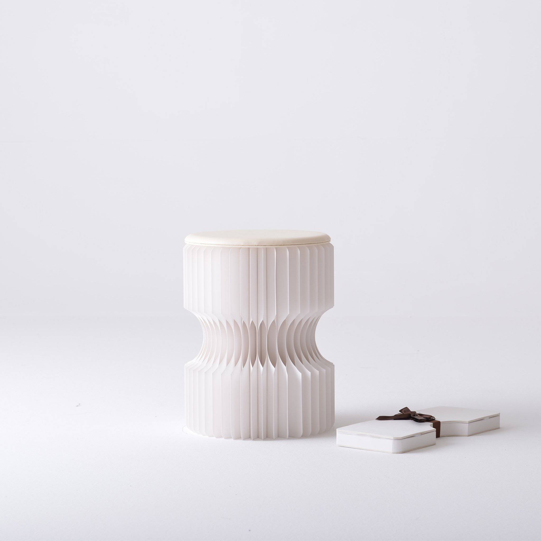 Diablo Paper Stool - White | Paper Lounge | UK